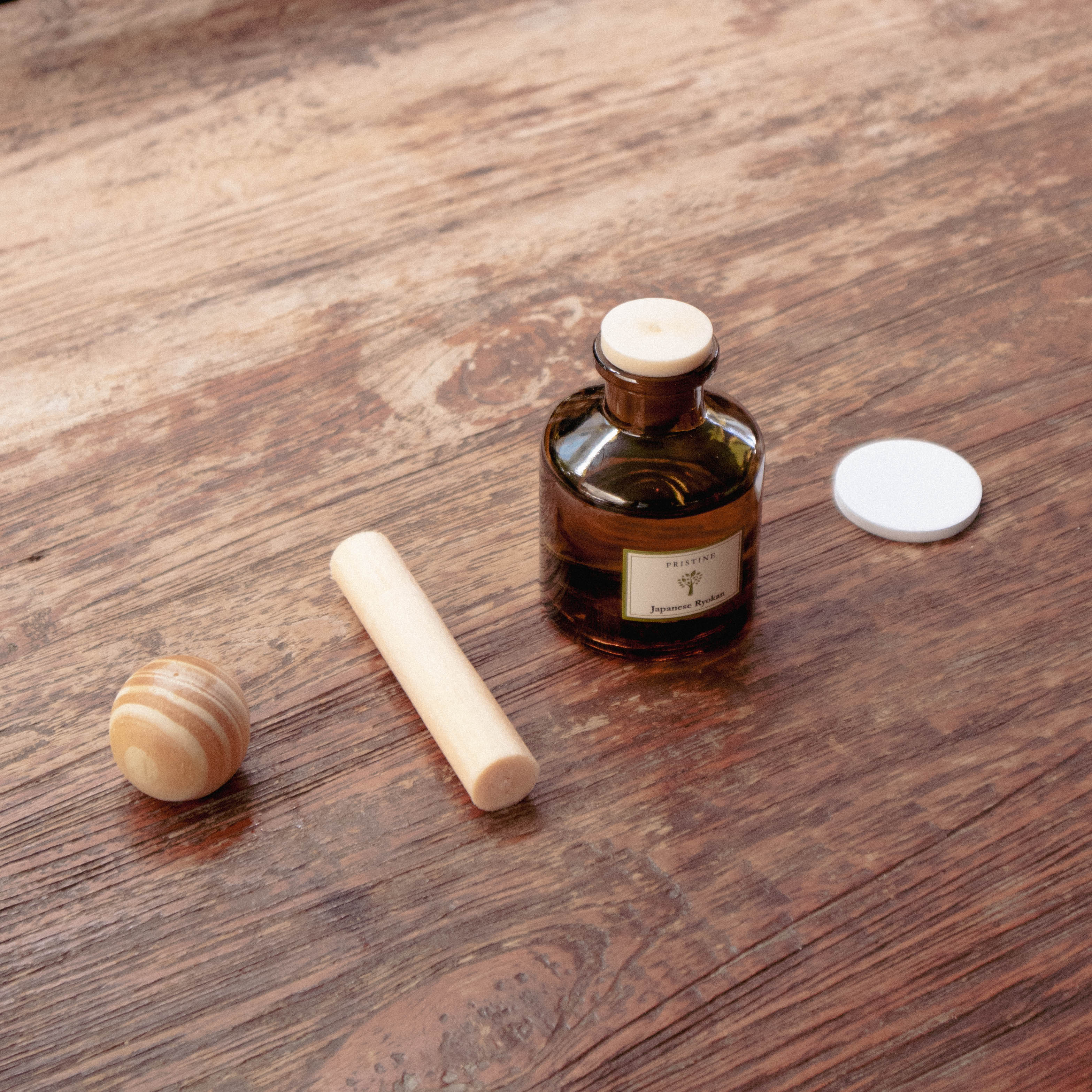 How To Use Ball Diffuser As A Wardrobe Fragrance – Pristine SG